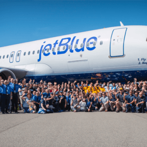 Amazon Prime üyeleri JetBlue uçaklarında ücretsiz online yayın ...