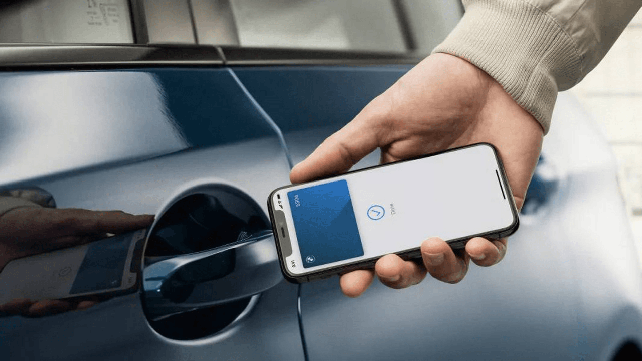 Iphone car store